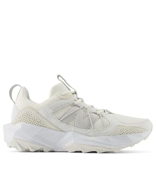New Balance (Wmns) Tektrel 'Sea Salt' in White | Lyst