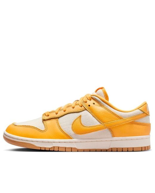 Nike Dunk Low 'University Soft' in Yellow for Men | Lyst