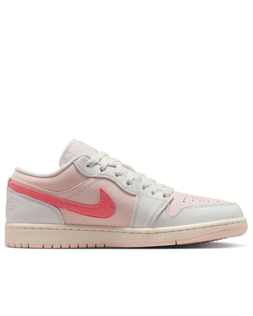 Nike (Wmns) 1 Low Se 'Strawberry Milkshake' in Pink | Lyst