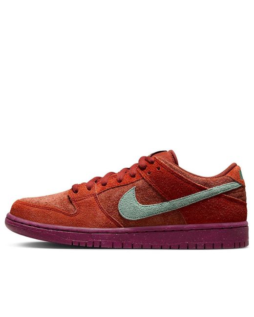 Nike Sb Dunk Low 'Mystic Rosewood' in Red for Men | Lyst