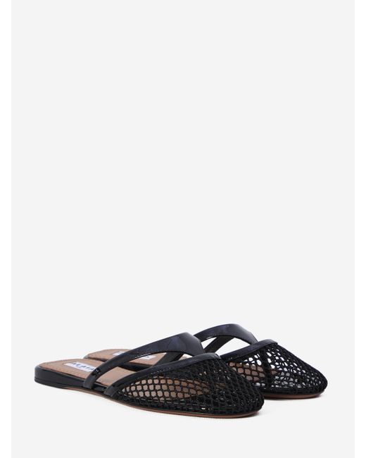 Alaïa Flat Thong Sandals in Black | Lyst