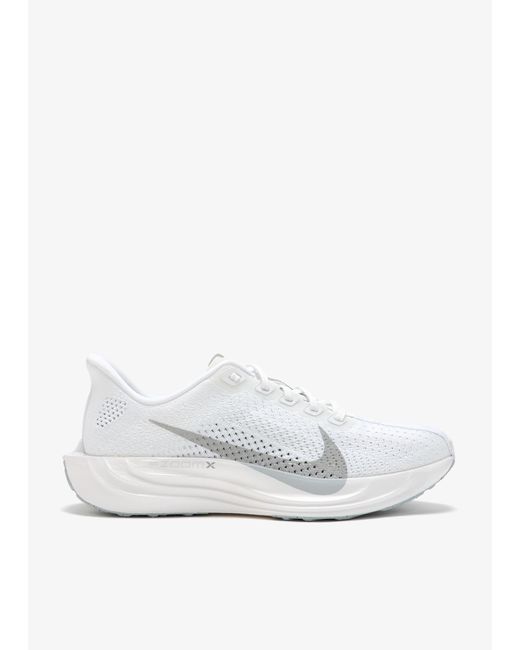 Nike Pegasus Plus Running Shoes in White | Lyst