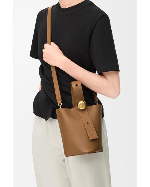 Loewe Luxury Mini Pebble Bucket In Smooth Calfskin in Black | Lyst