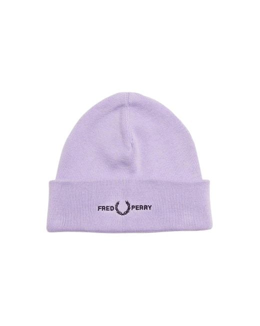 Fred Perry Graphic Logo Lilac Beanie in Purple | Lyst UK