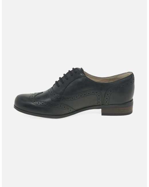 Clarks Hamble Oak Leather Lace Up Brogues in Black | Lyst UK