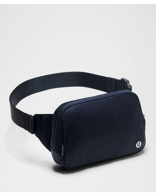 Lululemon 2l Everywhere Belt Bag