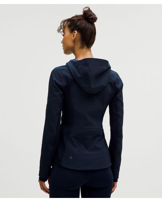 lululemon Cross Chill Performance Jacket in Blue | Lyst