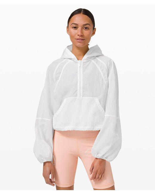 lululemon Scuba Cropped Anorak in White | Lyst