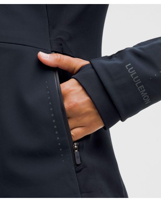 lululemon Cross Chill Performance Jacket in Blue | Lyst