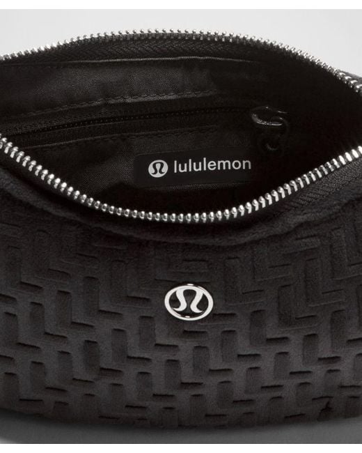 lululemon – City Essentials Mini Shoulder Bag 1L L Monogram Velvet – in ...