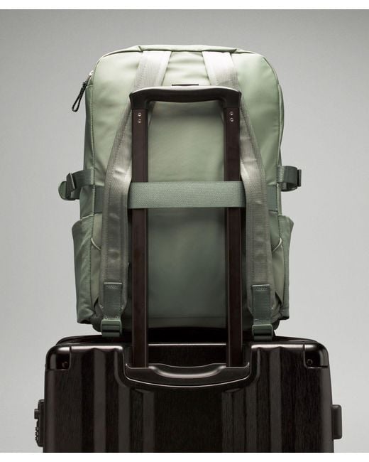 lululemon New Crew Backpack 22L With Logo in Green | Lyst