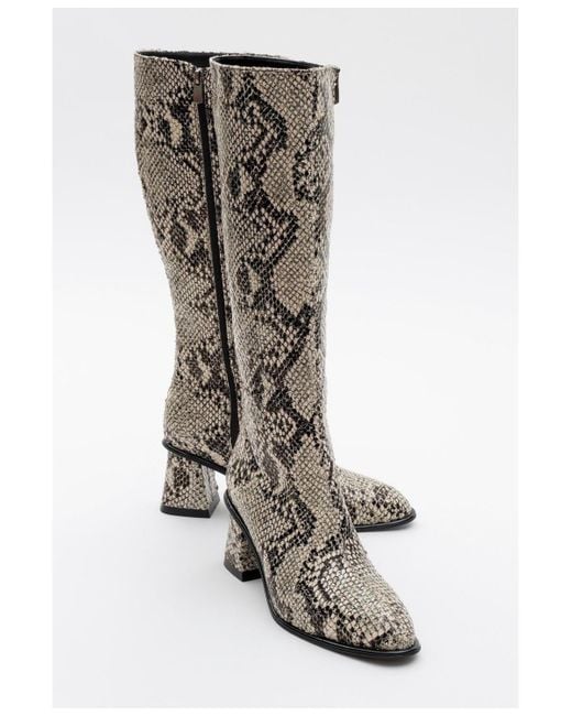Prologue Shoes Elly Pattern Block Heel Boot () in White | Lyst