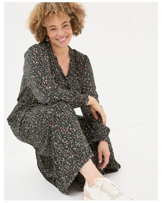 FatFace Plus Size Dahlia Ditsy Marks Maxi Dress in Black | Lyst
