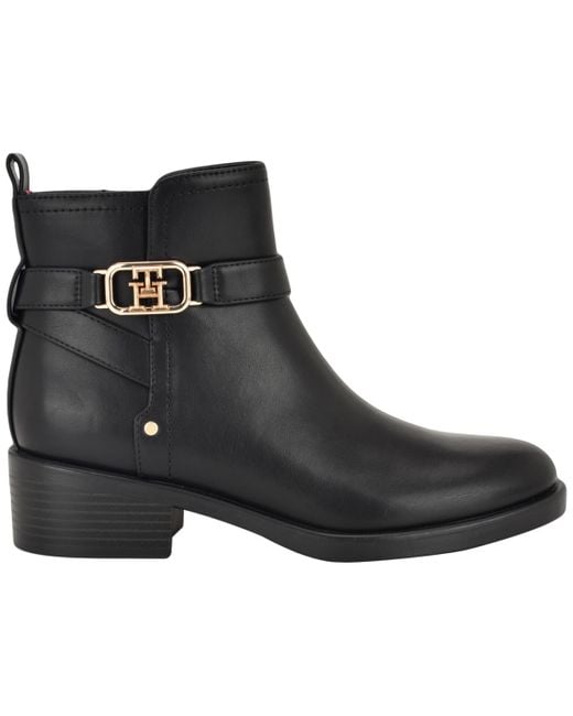 Tommy Hilfiger Ivaide Logo Strap Block Heel Booties in Black | Lyst