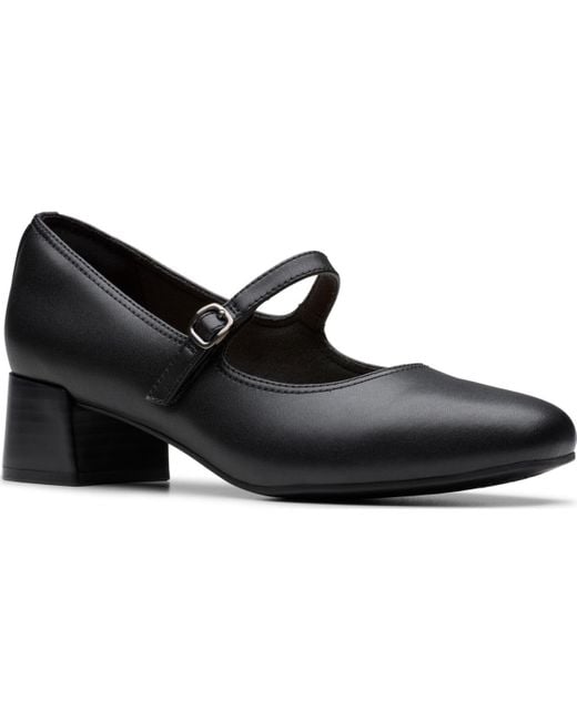 Clarks Iridessa Rae Square Toe Pumps in Black | Lyst