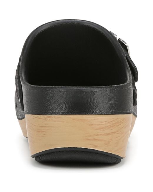 Dr. Scholls Feel Chill Round Toe Recovery Clogs in Black | Lyst