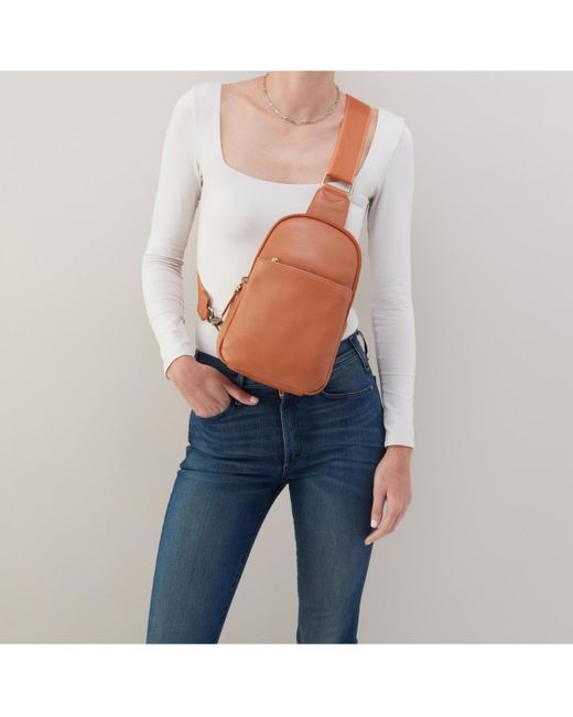 Hobo International Cass Sling in Orange | Lyst