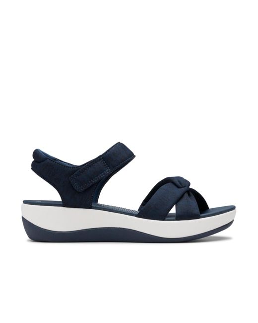 Clarks Arla Daisy Slip On Flat Sandals in Blue | Lyst