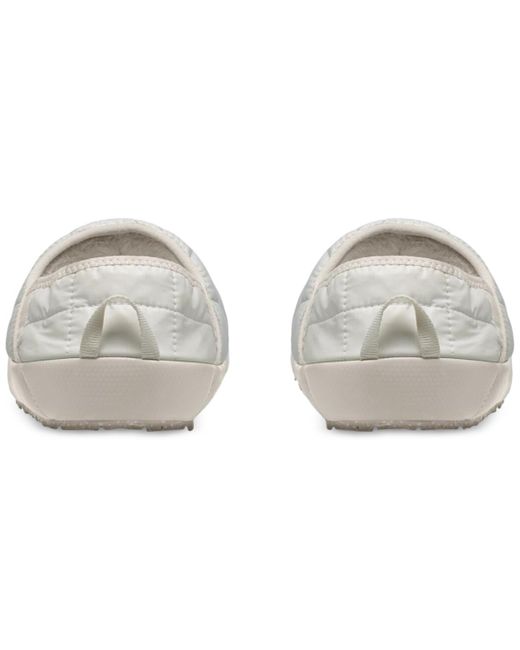 The North Face Thermoball Traction Slippers in White | Lyst