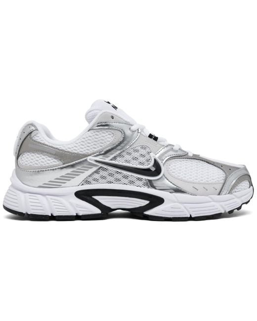 Nike V5 Rnr Casual Sneakers From Finish Line in White for Men | Lyst