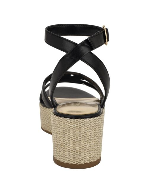 Tommy Hilfiger Vastie Raffia Platform Wedge Sandals in Metallic | Lyst