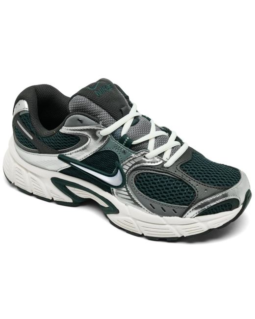 Nike V5 Rnr Casual Sneakers From Finish Line in Black | Lyst