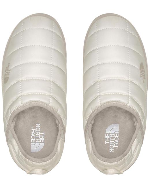 The North Face Thermoball Traction Slippers in White | Lyst