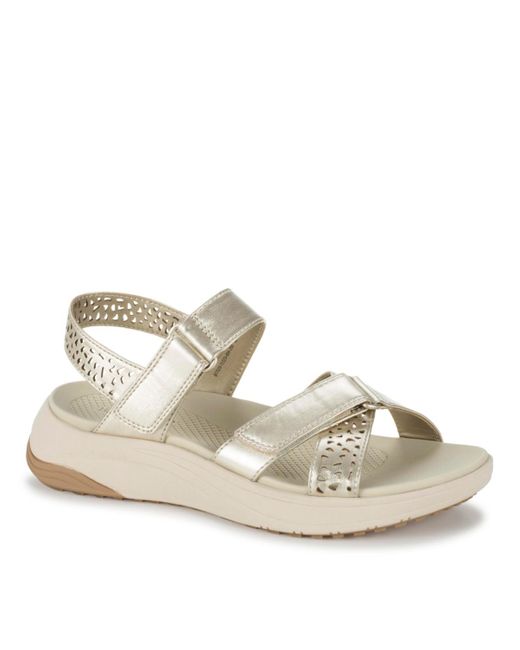 BareTraps Jubilee Wedge Sandals in Natural | Lyst