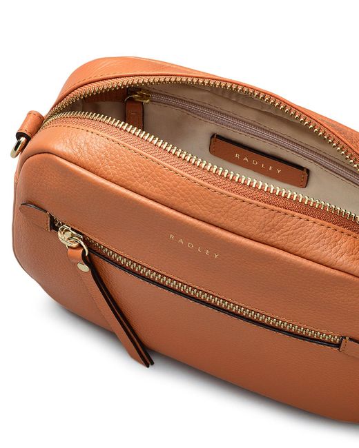 Radley Gordon Road Small Zip-top Crossbody in Brown | Lyst