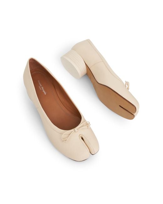Maison Margiela Tabi Ballerina 3cm Flats In White in Natural | Lyst