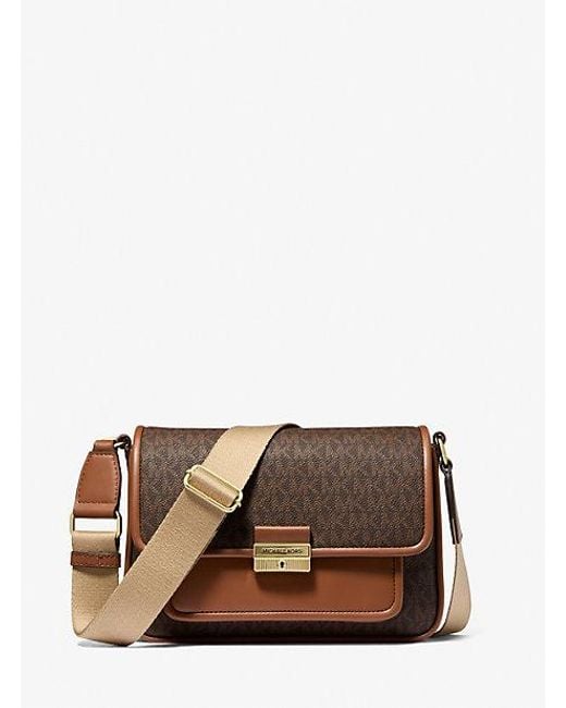Michael Kors Bradshaw Medium Signature Logo Messenger Bag in Michael Kors Bradshaw Medium Signature Logo Messenger Bag in