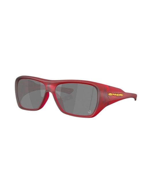 Oakley Sunglasses in Red | Lyst UK
