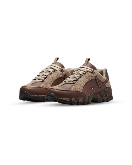 Nike Sneakers in Brown | Lyst