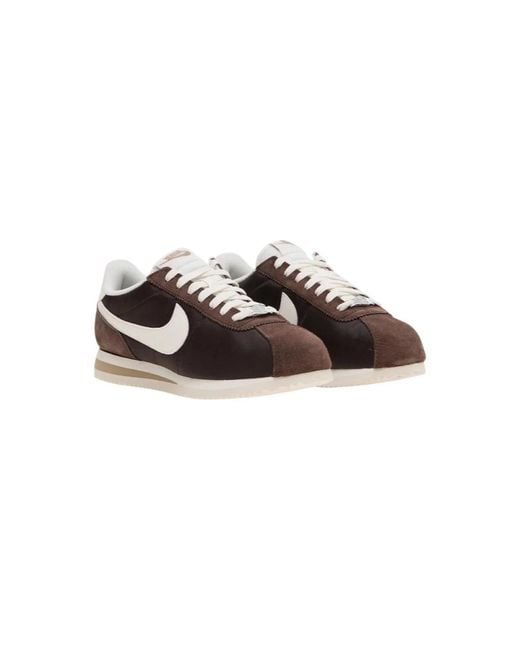 Nike Sneakers in Brown | Lyst