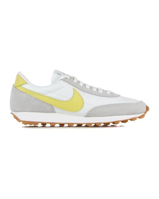 Nike Sneakers in White | Lyst