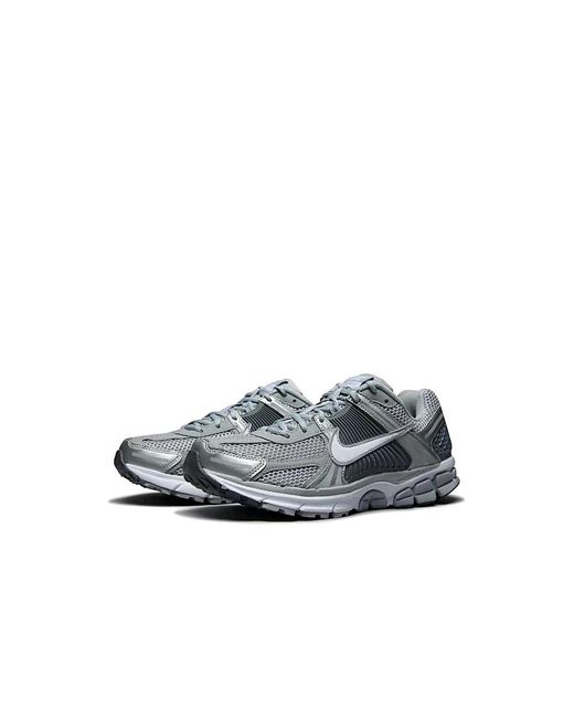 Nike Sneakers in Gray for Men | Lyst
