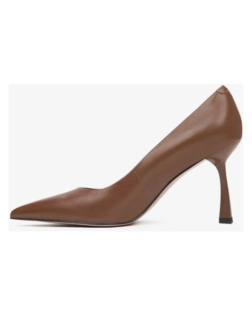 ESTRO Pumps in Brown | Lyst