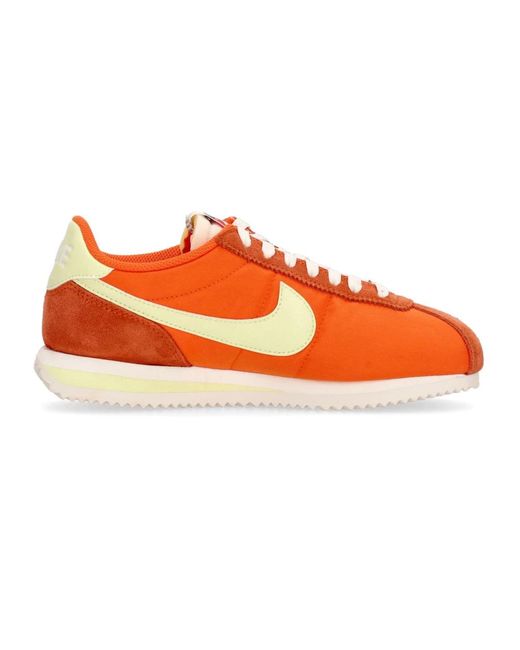 Nike Sneakers in Orange | Lyst