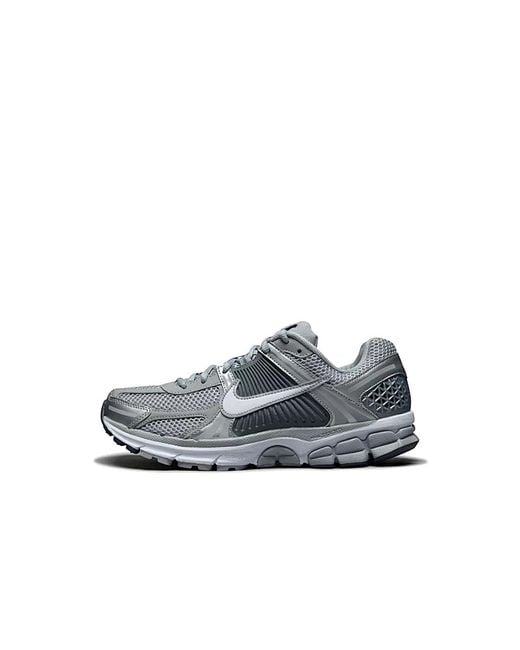 Nike Sneakers in Gray for Men | Lyst