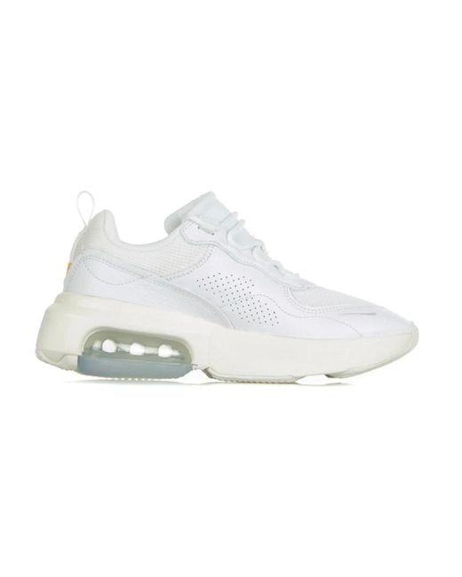 Nike Sneakers in White | Lyst