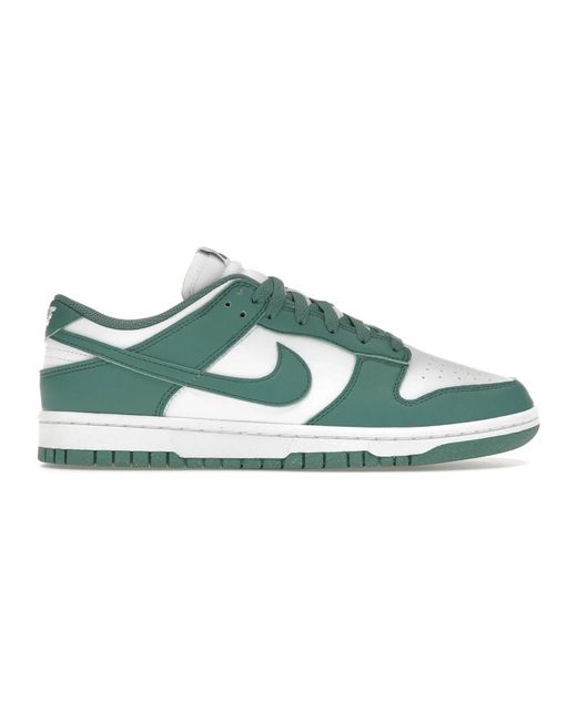 Nike Sneakers in Green | Lyst UK