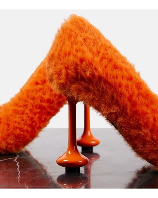 Loewe Toy 90 Faux Shearling Pumps in Orange | Lyst