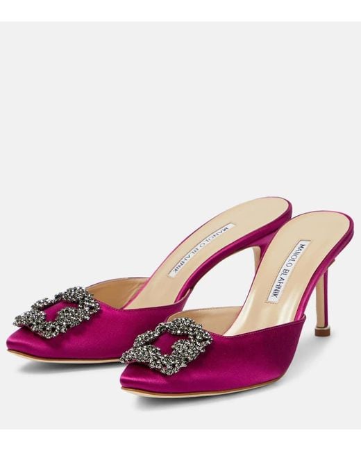 Manolo Blahnik Hangisimu 70 Embellished Satin Mules in Pink | Lyst