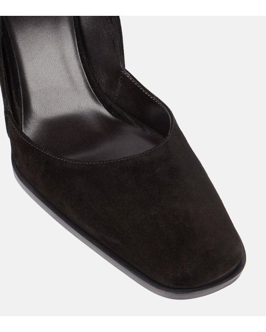 The Row Mae Suede Pumps in Black | Lyst
