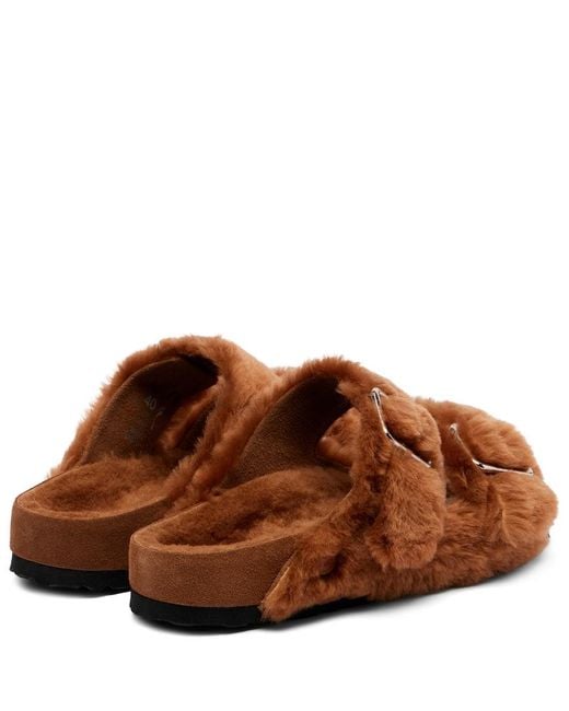 Birkenstock Arizona Shearling Slides in Brown | Lyst UK