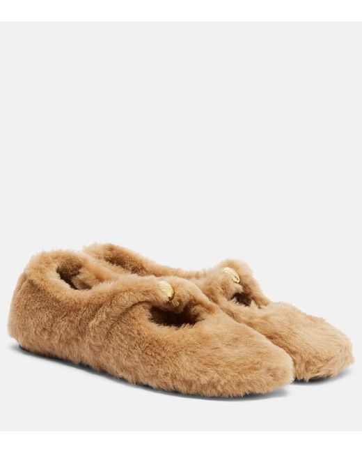 Loewe Pebble Soft Shearling Ballet Flats in Natural | Lyst