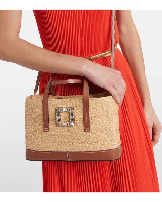 Roger Vivier Viv' Skate Small Raffia Tote Bag in Natural | Lyst