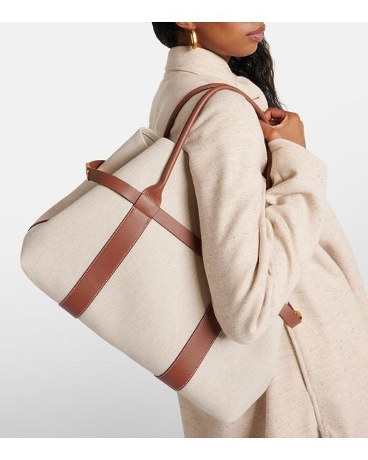 Loro Piana Ghiera Large Leather-Trimmed Canvas Shopper in White | Lyst