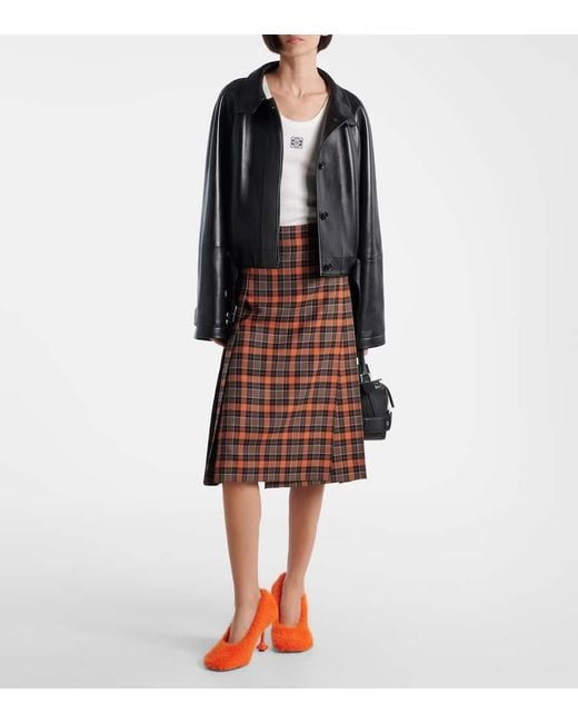 Loewe Toy 90 Faux Shearling Pumps in Orange | Lyst