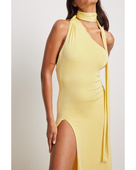 Na Kd Molly Rustas X Maxikleid Mit Neckholder Und Hohem Schlitz In Gelb